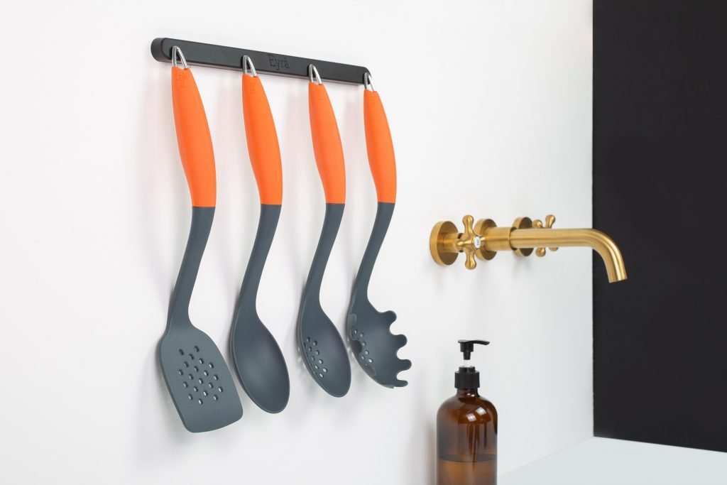 Eyra Kitchen utensils - Granny Gets a Grip